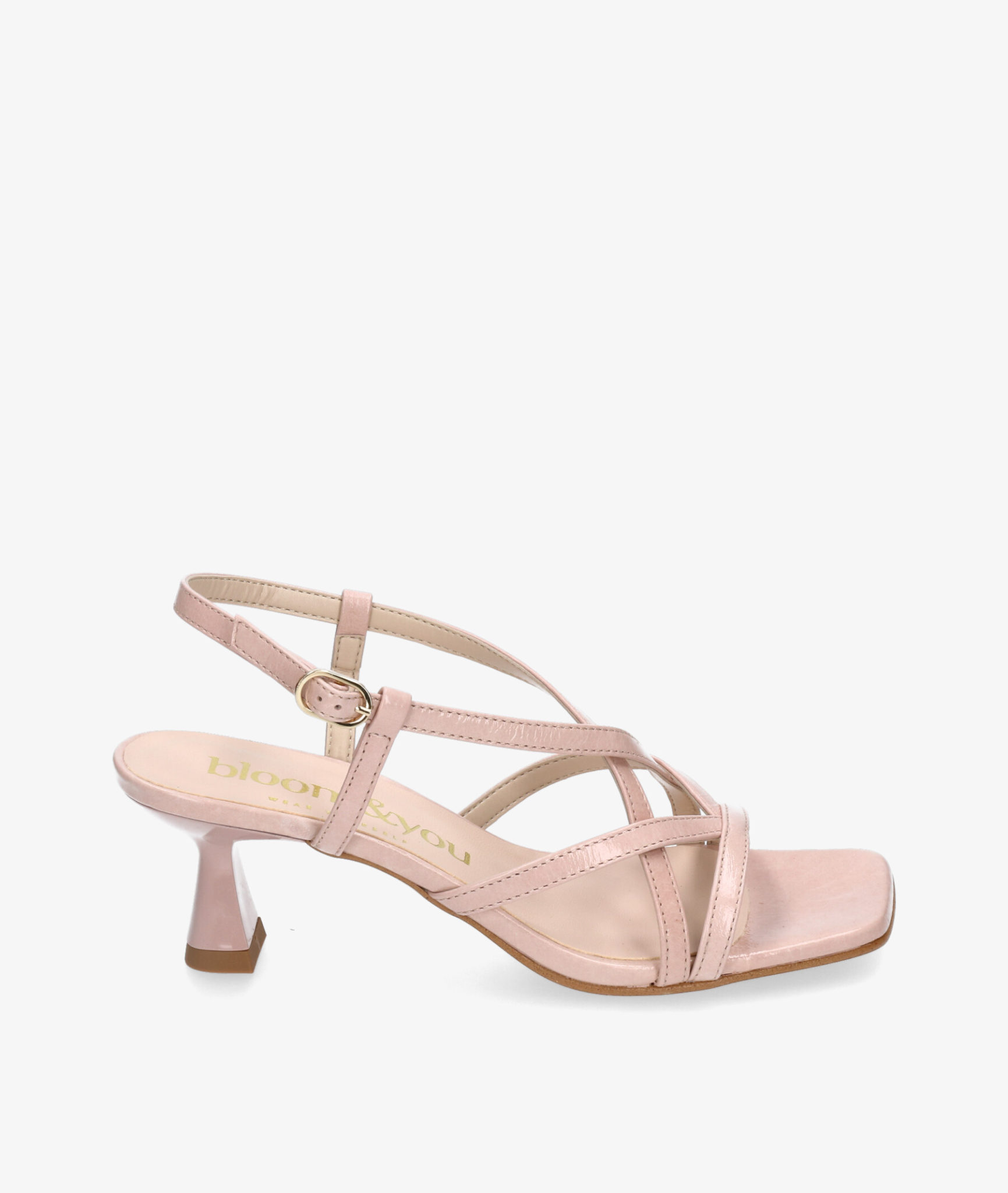 Sandalias con tacón: la mejor opción para lucir elegante y cómoda ...